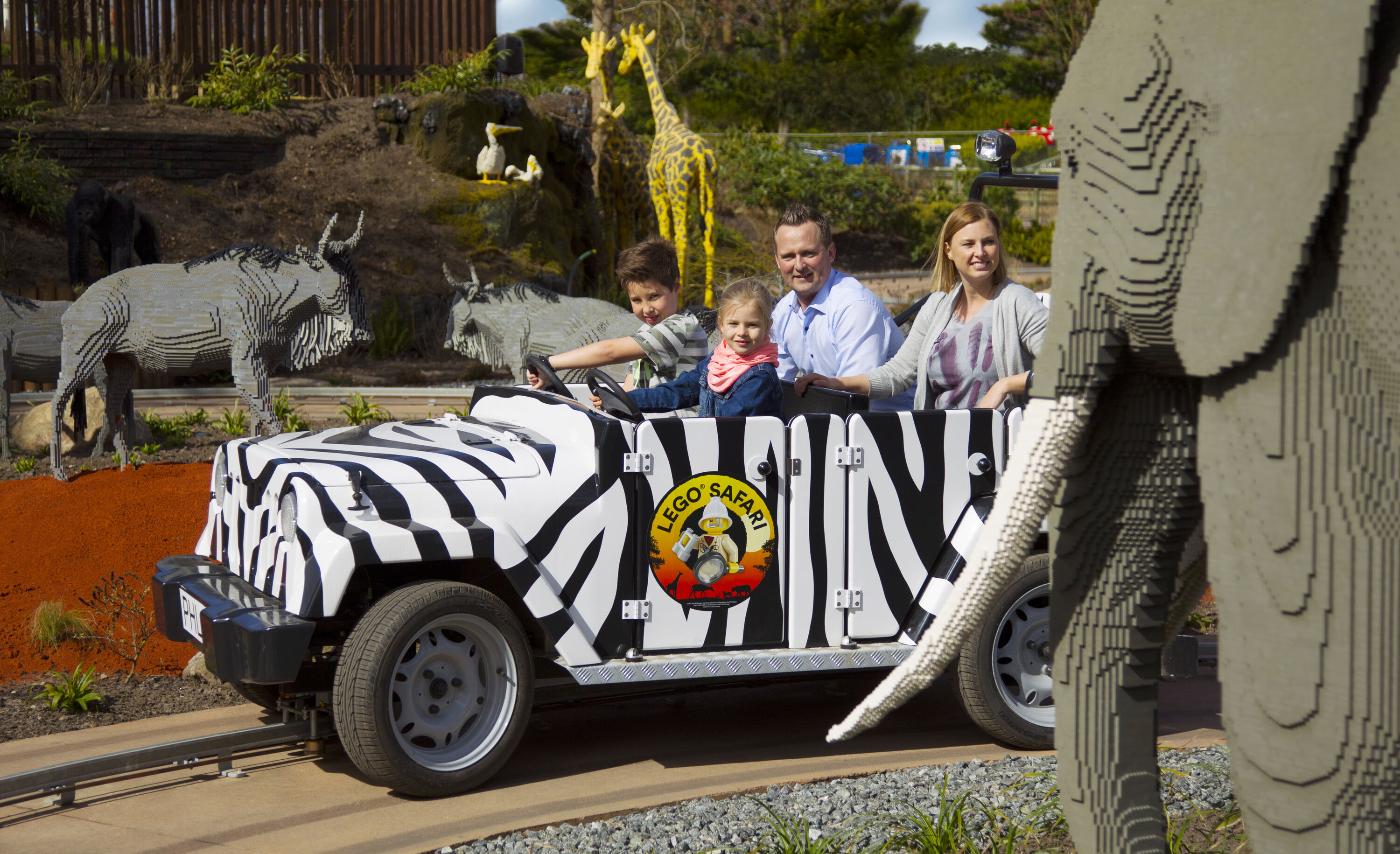 Safari: Traktorfahrt durch LEGO® Tierwelten - Wählen Sie aus 258 ...